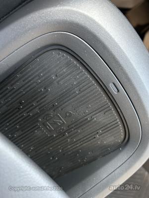 Pelēks Nissan Leaf 2026 Tallina, ar dzinēja tilpumu 0.00 L un nobraukumu 0 tūkst. km par 42000 €, foto 21 vietnē AUTOMOTO.COM.LV