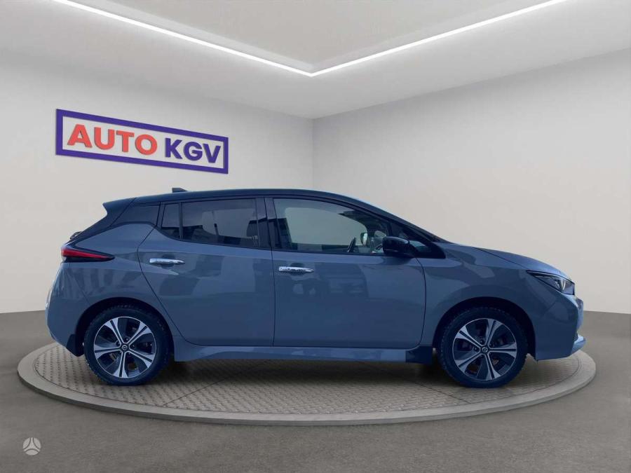 Grey Nissan Leaf 2021 in Vilnius, with an engine capacity of 0.00 L and mileage of 143 thousand km for 17999 €, photo 7 on AUTOMOTO.COM.LV