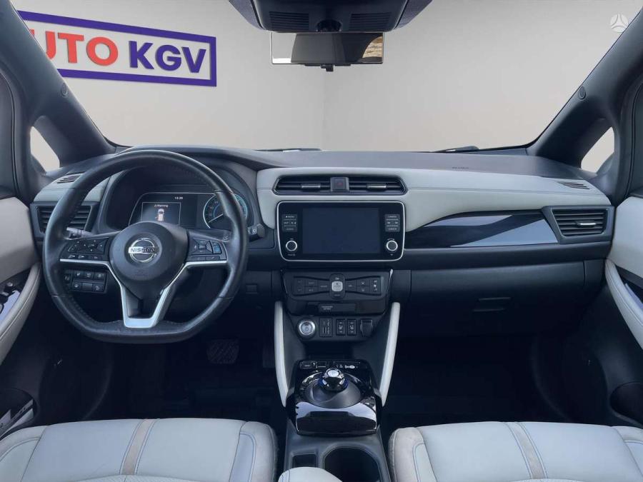 Grey Nissan Leaf 2021 in Vilnius, with an engine capacity of 0.00 L and mileage of 143 thousand km for 17999 €, photo 13 on AUTOMOTO.COM.LV