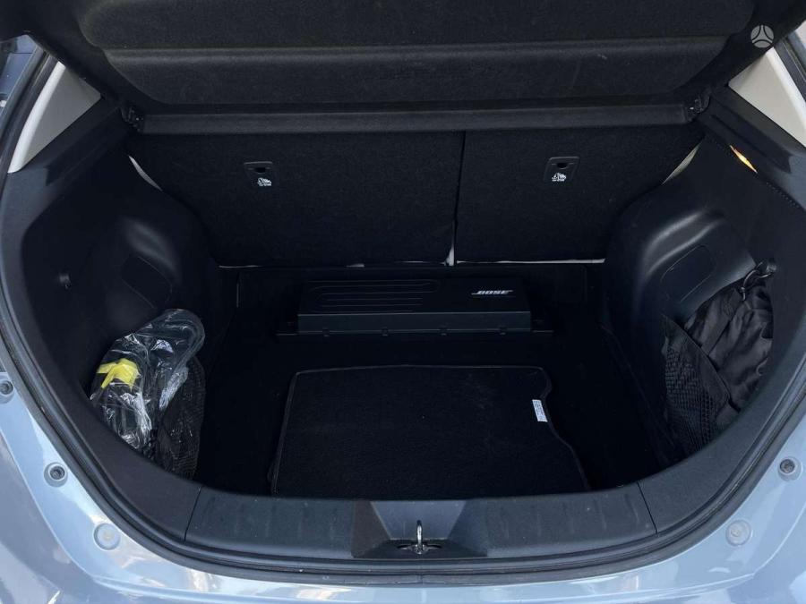 Pelēks Nissan Leaf 2021 Viļņa, ar dzinēja tilpumu 0.00 L un nobraukumu 143 tūkst. km par 16999 €, foto 11 vietnē AUTOMOTO.COM.LV