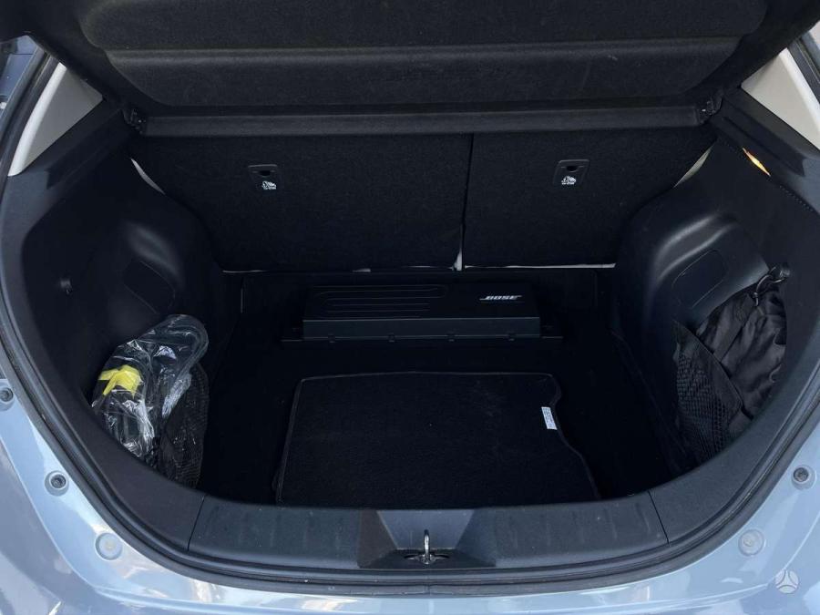 Grey Nissan Leaf 2021 in Vilnius, with an engine capacity of 0.00 L and mileage of 143 thousand km for 16999 €, photo 11 on AUTOMOTO.COM.LV