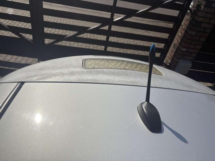 Grey Nissan Leaf 2014 in Klaipeda, with an engine capacity of 0.00 L and mileage of 198 thousand km for 2200 €, photo 7 on AUTOMOTO.COM.LV