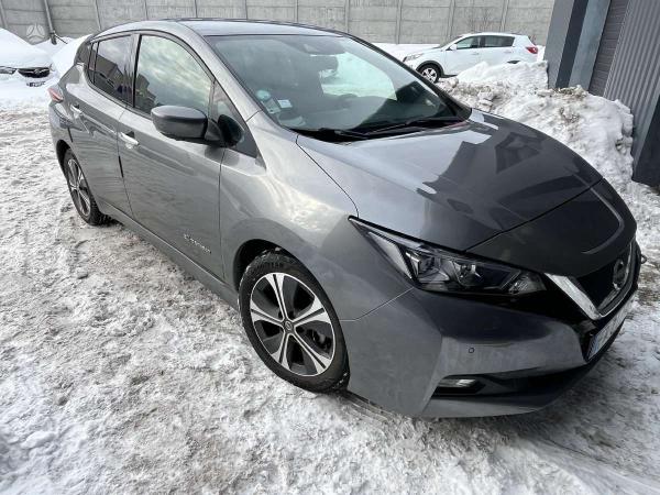Pelēks Nissan Leaf 2018 Tauragė, ar dzinēja tilpumu 0.00 L un nobraukumu 158 tūkst. km par 8500 €, foto 1 vietnē AUTOMOTO.COM.LV