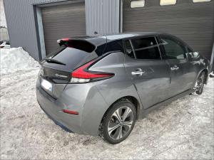 Pelēks Nissan Leaf 2018 Tauragė, ar dzinēja tilpumu 0.00 L un nobraukumu 158 tūkst. km par 8500 €, foto 3 vietnē AUTOMOTO.COM.LV