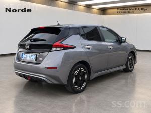 Pelēks Nissan Leaf 2022 Rīga, ar dzinēja tilpumu 0.00 L un nobraukumu 67 tūkst. km par 14500 €, foto 5 vietnē AUTOMOTO.COM.LV