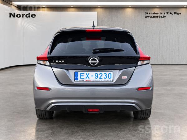 Nissan Leaf 2022 Rīga vietnē Pelēks Nissan Leaf 2022 Rīga, ar dzinēja tilpumu 0.00 L un nobraukumu 67 tūkst. km par 14500 €, foto 6 vietnē AUTOMOTO.COM.LV