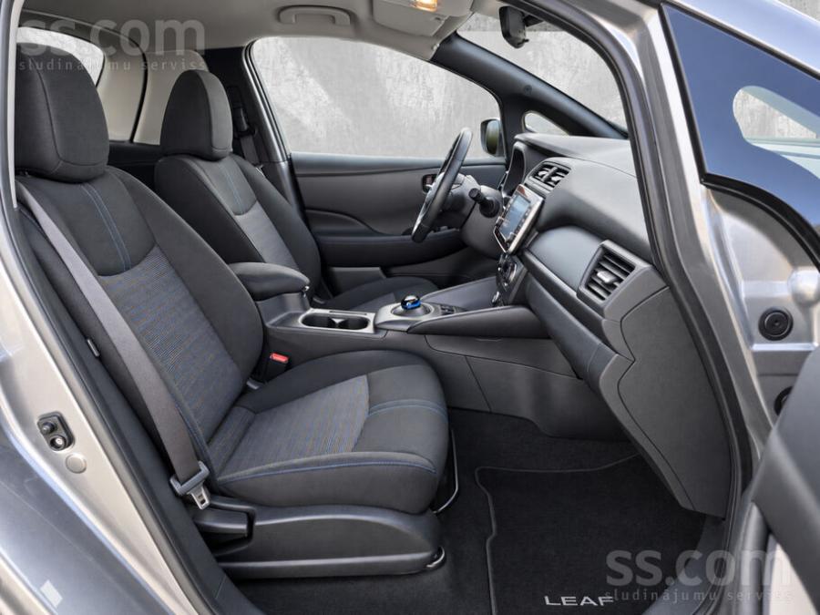 Pelēks Nissan Leaf 2022 Rīga, ar dzinēja tilpumu 0.00 L un nobraukumu 67 tūkst. km par 14500 €, foto 11 vietnē AUTOMOTO.COM.LV