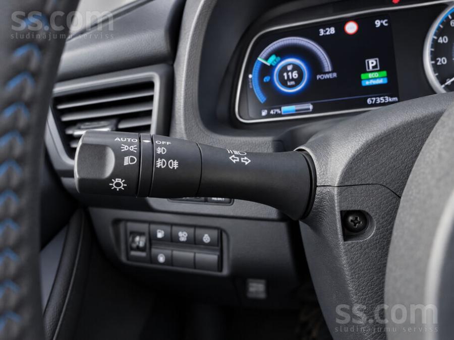 Pelēks Nissan Leaf 2022 Rīga, ar dzinēja tilpumu 0.00 L un nobraukumu 67 tūkst. km par 14500 €, foto 14 vietnē AUTOMOTO.COM.LV