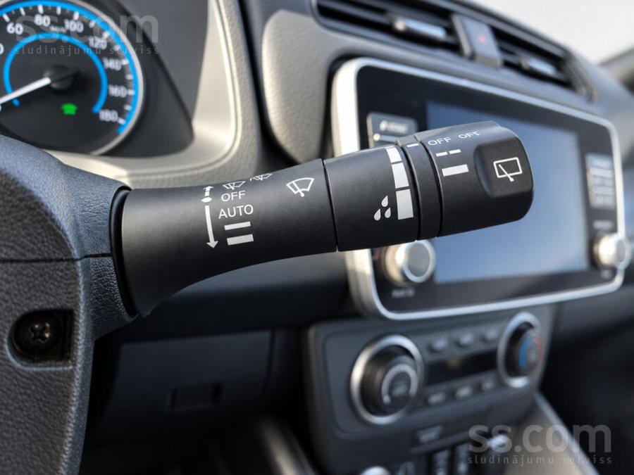 Pelēks Nissan Leaf 2022 Rīga, ar dzinēja tilpumu 0.00 L un nobraukumu 67 tūkst. km par 14500 €, foto 15 vietnē AUTOMOTO.COM.LV