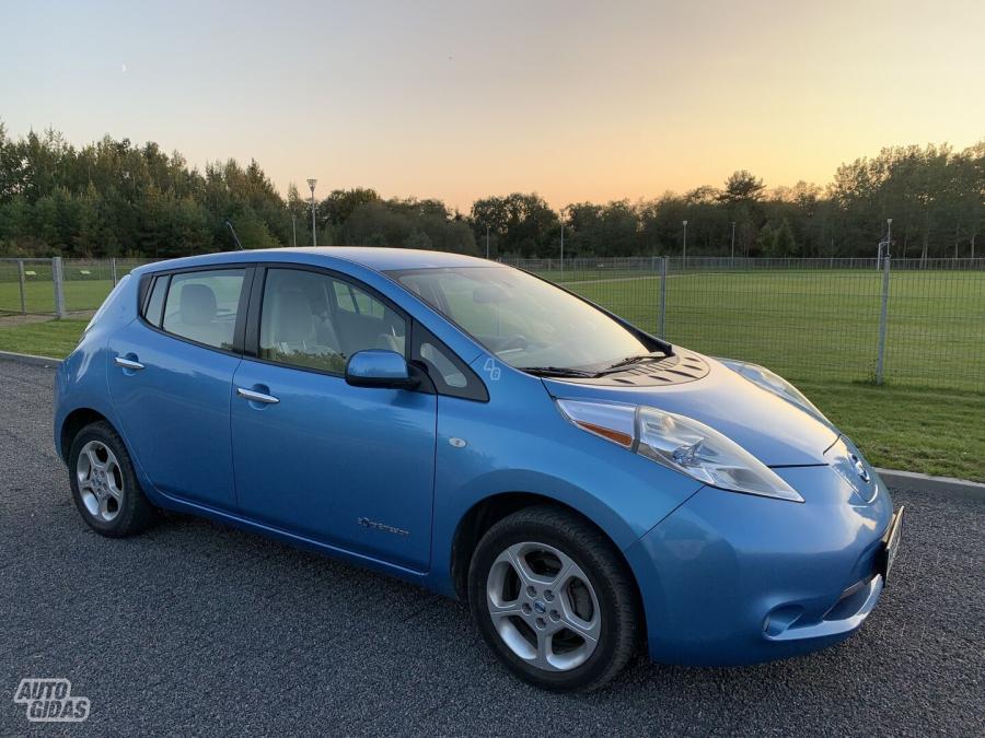 Nissan Leaf 2011 in Vilnius, with an engine capacity of 0.00 L and mileage of 108 thousand km for 1900 €, photo 3 on AUTOMOTO.COM.LV