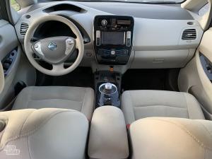 Nissan Leaf 2011 in Vilnius, with an engine capacity of 0.00 L and mileage of 108 thousand km for 1900 €, photo 6 on AUTOMOTO.COM.LV