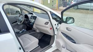 Nissan Leaf 2012 Radviliškis, ar dzinēja tilpumu 0.00 L un nobraukumu 95 tūkst. km par 4900 €, foto 19 vietnē AUTOMOTO.COM.LV