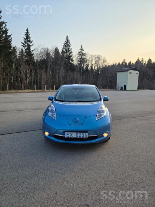 Nissan Leaf 2012 Valmiera, ar dzinēja tilpumu 0.00 L un nobraukumu 162 tūkst. km par 4300 €, foto 1 vietnē AUTOMOTO.COM.LV