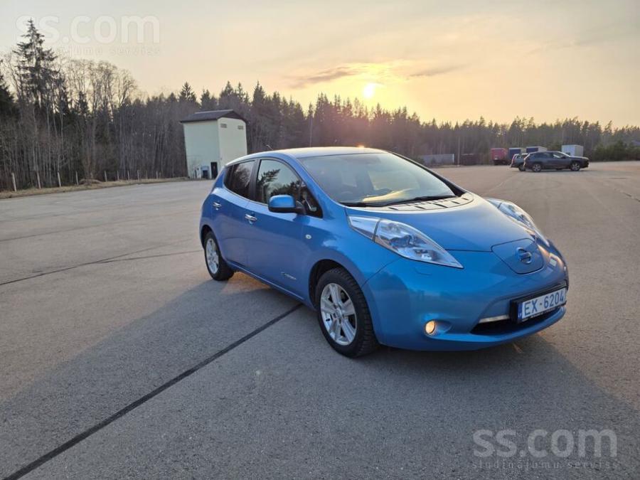 Nissan Leaf 2012 Valmiera, ar dzinēja tilpumu 0.00 L un nobraukumu 162 tūkst. km par 4300 €, foto 3 vietnē AUTOMOTO.COM.LV