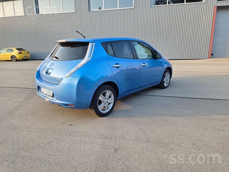 Nissan Leaf 2012 Valmiera, ar dzinēja tilpumu 0.00 L un nobraukumu 162 tūkst. km par 4300 €, foto 4 vietnē AUTOMOTO.COM.LV