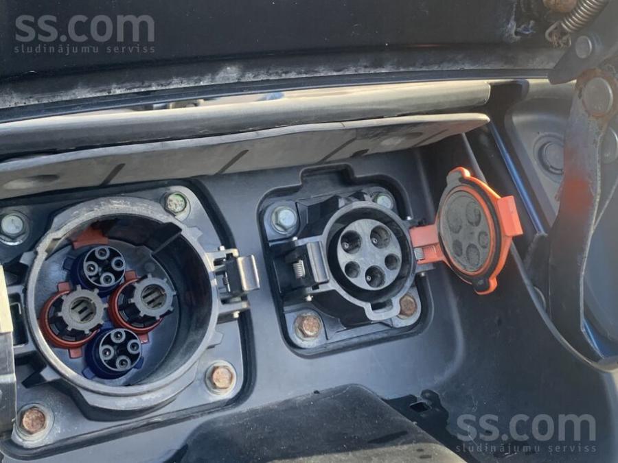 Nissan Leaf 2012 Valmiera, ar dzinēja tilpumu 0.00 L un nobraukumu 162 tūkst. km par 4300 €, foto 16 vietnē AUTOMOTO.COM.LV