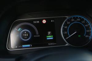 Nissan Leaf 2018 Rīga, ar dzinēja tilpumu 0.00 L un nobraukumu 93 tūkst. km par 10990 €, foto 20 vietnē AUTOMOTO.COM.LV