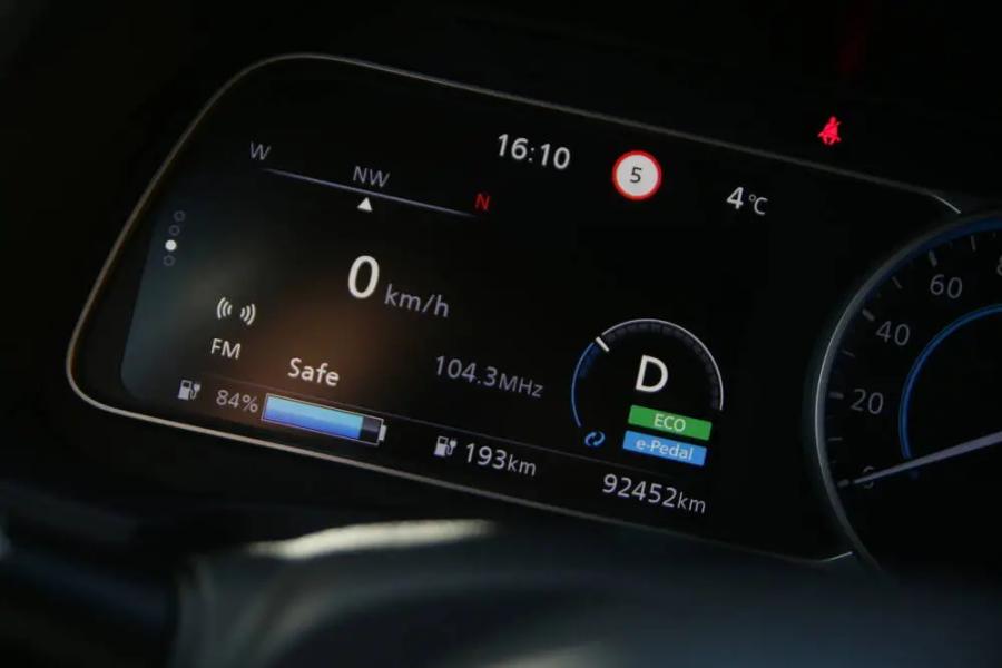 Nissan Leaf 2018 Rīga, ar dzinēja tilpumu 0.00 L un nobraukumu 93 tūkst. km par 10990 €, foto 27 vietnē AUTOMOTO.COM.LV