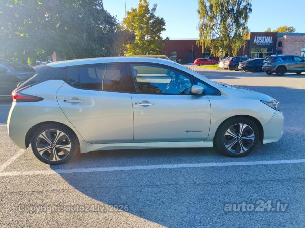 Nissan Leaf 2018 in Tallinn on AUTOMOTO.COM.LV Nissan Leaf 2018 in Tallinn, with an engine capacity of 0.00 L and mileage of 250 thousand km for 9000 €, photo 6 on AUTOMOTO.COM.LV