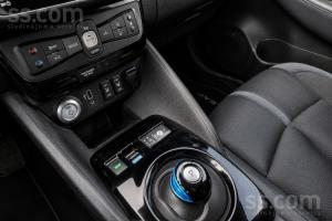 Nissan Leaf 2019 in Riga, with an engine capacity of 0.00 L and mileage of 125 thousand km for 16900 €, photo 8 on AUTOMOTO.COM.LV