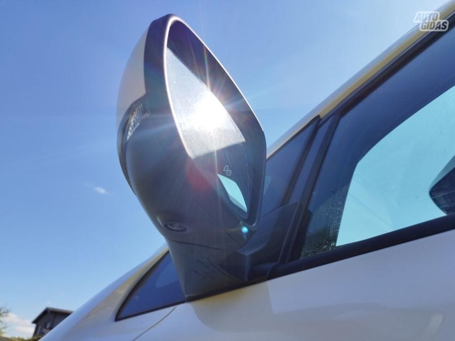 Nissan Leaf 2021 in Siauliai, with an engine capacity of 0.00 L and mileage of 80 thousand km for 16000 €, photo 25 on AUTOMOTO.COM.LV