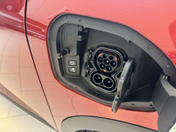 Sarkans Nissan Leaf 2026 Šauļi, ar dzinēja tilpumu 0.00 L un nobraukumu 0 tūkst. km par 40890 €, foto 5 vietnē AUTOMOTO.COM.LV