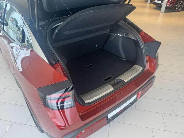 Sarkans Nissan Leaf 2026 Šauļi, ar dzinēja tilpumu 0.00 L un nobraukumu 0 tūkst. km par 40890 €, foto 8 vietnē AUTOMOTO.COM.LV