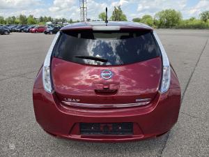Красный Ниссан Лиф 2013 в Мариямполе, объемом двигателя 0.00 л и пробегом 152 тыс. км за 4350 €, фото 9 на AUTOMOTO.COM.LV