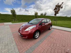 Sarkans Nissan Leaf 2013 Klaipėda, ar dzinēja tilpumu 0.00 L un nobraukumu 162 tūkst. km par 3400 €, foto  vietnē AUTOMOTO.COM.LV