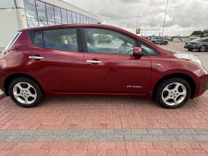 Sarkans Nissan Leaf 2013 Klaipėda, ar dzinēja tilpumu 0.00 L un nobraukumu 162 tūkst. km par 3400 €, foto 5 vietnē AUTOMOTO.COM.LV