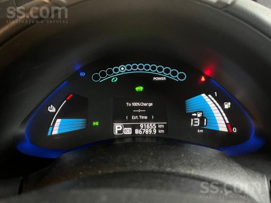Sarkans Nissan Leaf 2015 Rīga, ar dzinēja tilpumu 0.00 L un nobraukumu 98 tūkst. km par 4777 €, foto 5 vietnē AUTOMOTO.COM.LV