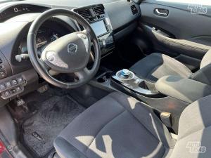 Red Nissan Leaf 2016 in Siauliai, with an engine capacity of 0.00 L and mileage of 51 thousand km for 6000 €, photo 6 on AUTOMOTO.COM.LV