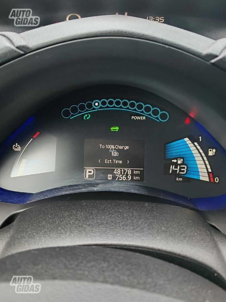 Red Nissan Leaf 2016 in Siauliai, with an engine capacity of 0.00 L and mileage of 51 thousand km for 6000 €, photo 14 on AUTOMOTO.COM.LV