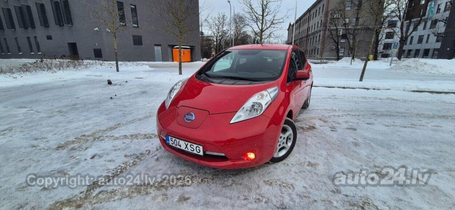 Red Nissan Leaf 2017 in Tallinn, with an engine capacity of 0.00 L and mileage of 70 thousand km for 8000 €, photo 9 on AUTOMOTO.COM.LV