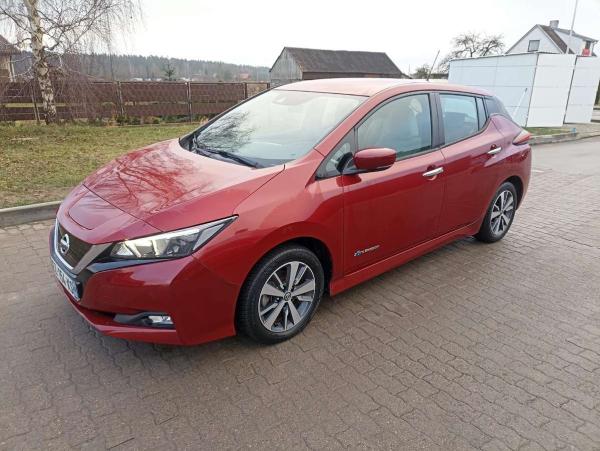 Red Nissan Leaf 2018 in Taurage, with an engine capacity of 0.00 L and mileage of 143 thousand km for 6800 €, photo 1 on AUTOMOTO.COM.LV