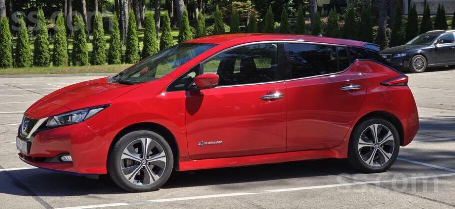 Red Nissan Leaf 2019 in Riga, with an engine capacity of 0.00 L and mileage of 89 thousand km for 13950 €, photo 9 on AUTOMOTO.COM.LV