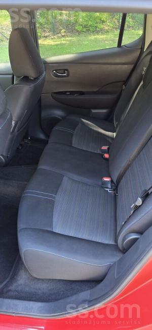 Red Nissan Leaf 2019 in Riga, with an engine capacity of 0.00 L and mileage of 89 thousand km for 13950 €, photo 15 on AUTOMOTO.COM.LV