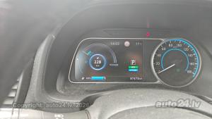 Red Nissan Leaf 2019 in Tallinn, with an engine capacity of 0.00 L and mileage of 88 thousand km for 12900 €, photo 8 on AUTOMOTO.COM.LV