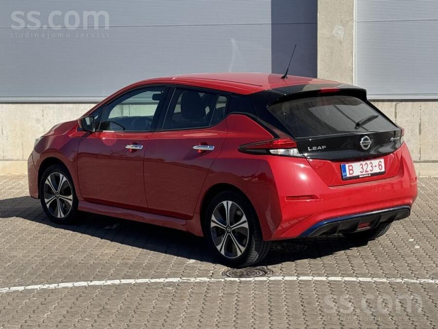Red Nissan Leaf 2020 in Riga, with an engine capacity of 0.00 L and mileage of 0 thousand km for 15900 €, photo 17 on AUTOMOTO.COM.LV