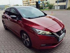 Red Nissan Leaf 2020 in Vilnius, with an engine capacity of 0.00 L and mileage of 117 thousand km for 11599 €, photo 6 on AUTOMOTO.COM.LV