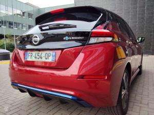 Red Nissan Leaf 2020 in Vilnius, with an engine capacity of 0.00 L and mileage of 117 thousand km for 11599 €, photo 9 on AUTOMOTO.COM.LV