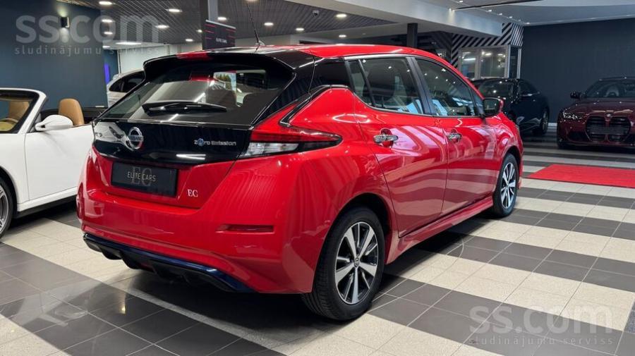 Sarkans Nissan Leaf 2021 Rīga, ar dzinēja tilpumu 0.00 L un nobraukumu 82 tūkst. km par 14990 €, foto 3 vietnē AUTOMOTO.COM.LV