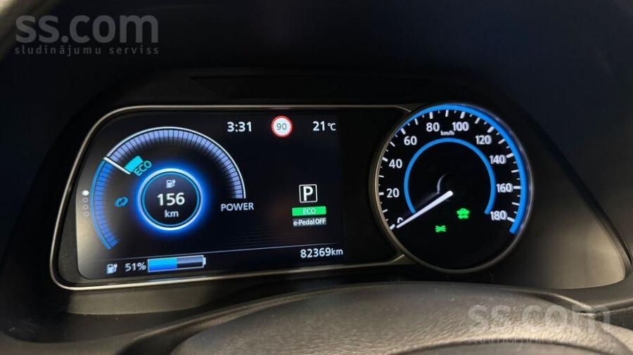 Sarkans Nissan Leaf 2021 Rīga, ar dzinēja tilpumu 0.00 L un nobraukumu 82 tūkst. km par 14990 €, foto 13 vietnē AUTOMOTO.COM.LV