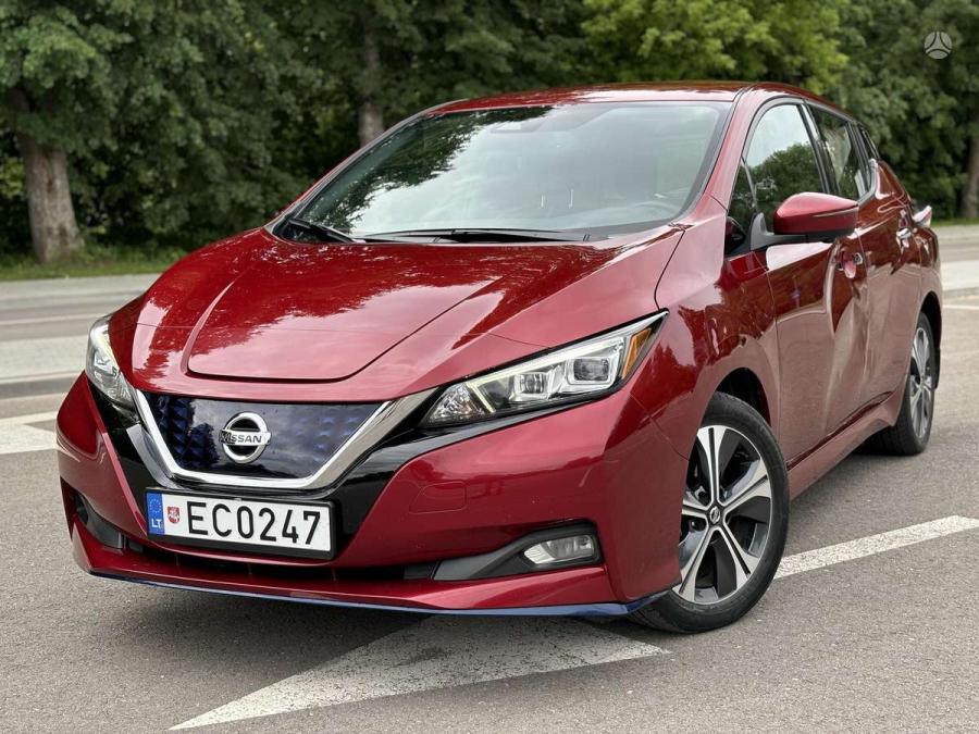 Sarkans Nissan Leaf 2021 Ukmergė, ar dzinēja tilpumu 0.00 L un nobraukumu 64 tūkst. km par 9400 €, foto 5 vietnē AUTOMOTO.COM.LV