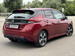 Sarkans Nissan Leaf 2021 Ukmergė, ar dzinēja tilpumu 0.00 L un nobraukumu 64 tūkst. km par 9400 €, foto 6 vietnē AUTOMOTO.COM.LV