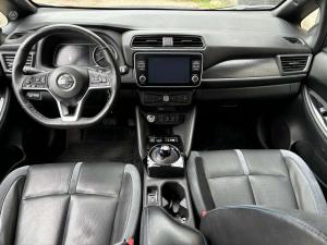 Sarkans Nissan Leaf 2021 Ukmergė, ar dzinēja tilpumu 0.00 L un nobraukumu 64 tūkst. km par 9400 €, foto 10 vietnē AUTOMOTO.COM.LV