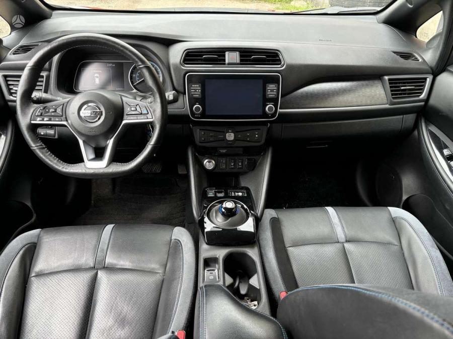 Sarkans Nissan Leaf 2021 Ukmergė, ar dzinēja tilpumu 0.00 L un nobraukumu 64 tūkst. km par 9400 €, foto 10 vietnē AUTOMOTO.COM.LV