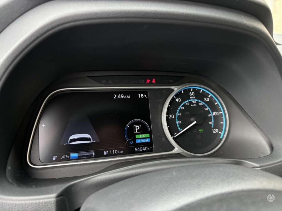 Sarkans Nissan Leaf 2021 Ukmergė, ar dzinēja tilpumu 0.00 L un nobraukumu 64 tūkst. km par 9400 €, foto 18 vietnē AUTOMOTO.COM.LV
