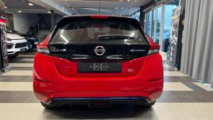 Sarkans Nissan Leaf 2021 Rīga, ar dzinēja tilpumu 0.00 L un nobraukumu 82 tūkst. km par 14990 €, foto 4 vietnē AUTOMOTO.COM.LV