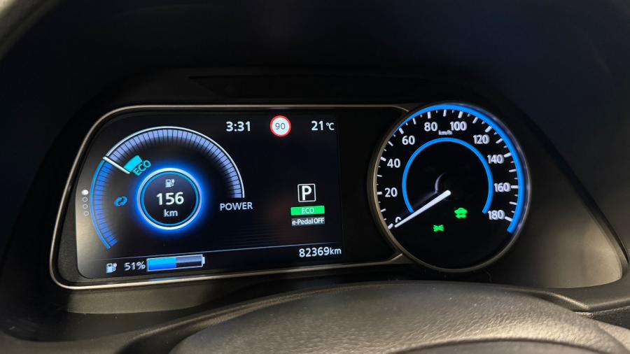 Sarkans Nissan Leaf 2021 Rīga, ar dzinēja tilpumu 0.00 L un nobraukumu 82 tūkst. km par 14990 €, foto 12 vietnē AUTOMOTO.COM.LV